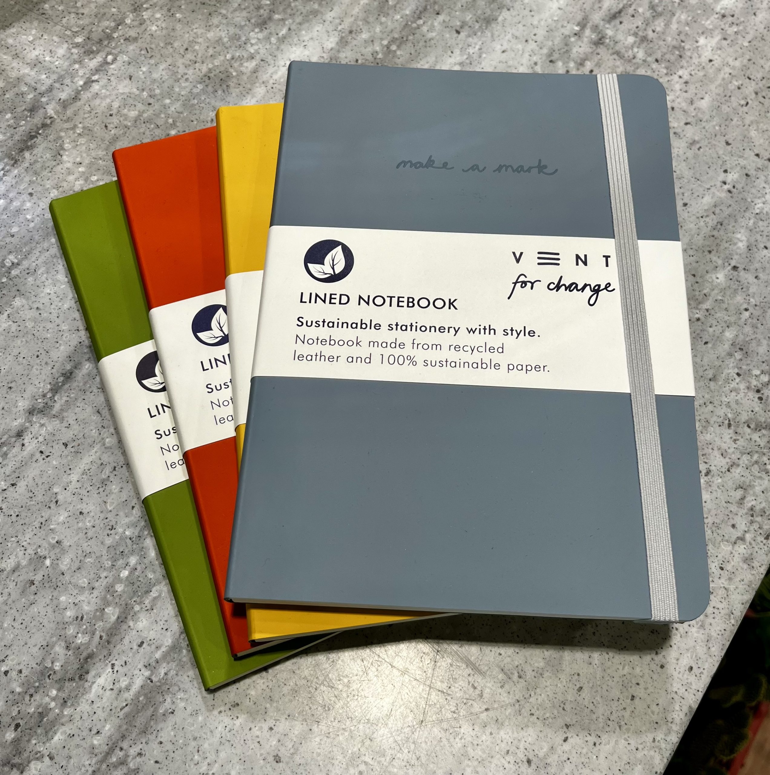 Vent recycled leather notebook A5 - small and green